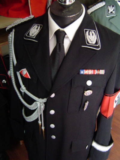 HIMMLERS M32 BLACK SS TUNIC - Quarterdeck Medals & Militaria