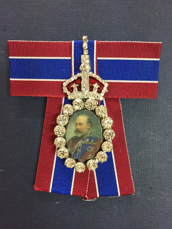 ROYAL FAMILY ORDER - KING EDWARD VII - Quarterdeck Medals & Militaria