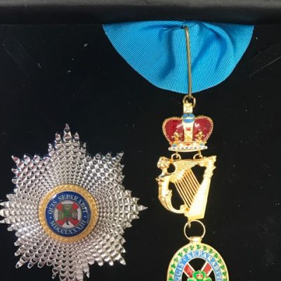 REPLICA LAPEL BADGE OF AN OFFICER OF THE ORDER OF AUSTRALIA ...